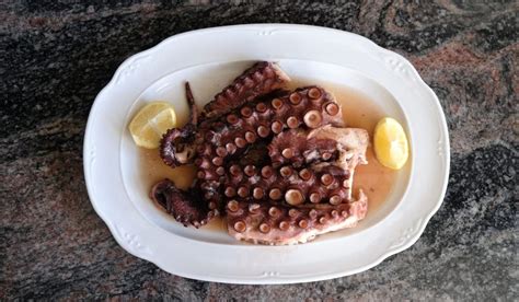 Pulpo Al Horno A La Murciana Receta Esencia Del Mar