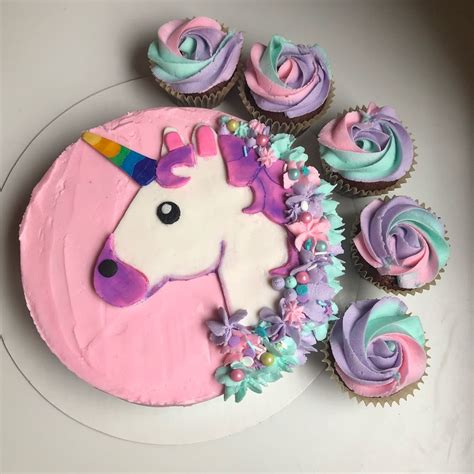 Unicorn Emoji Cake Cakemoji Unicorncake Unicorn Emoji Cake Emoji