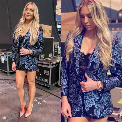 Charlotte Flair Looks Good Scrolller