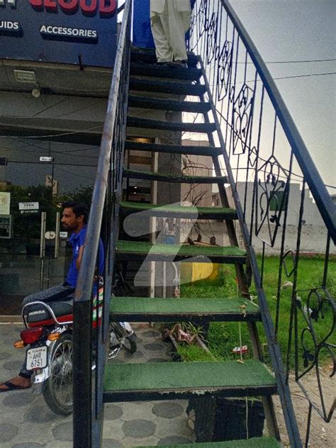 1 Kanal Roof Top Cafe And Restaurant Ucp University Airline Housing