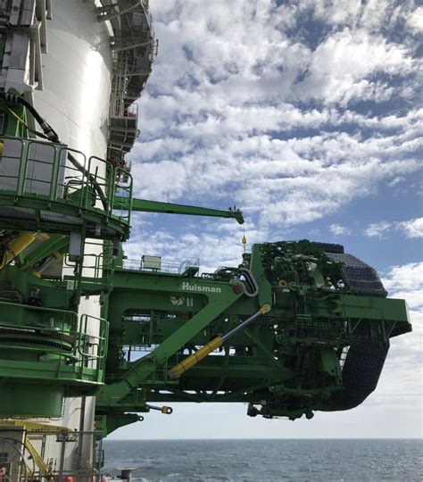 Motion Compensated Pile Grippers Huisman