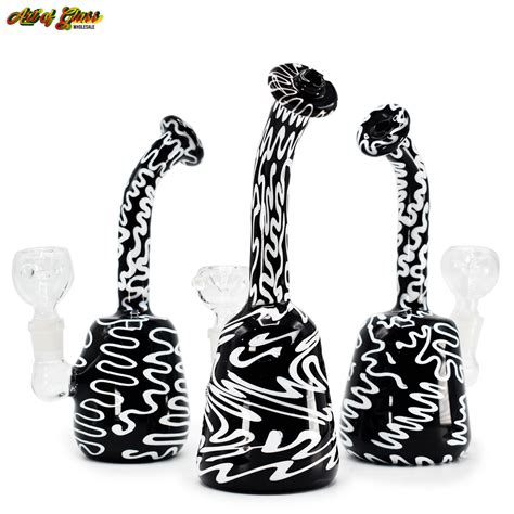 7″ Bent Neck Painted Black And White Squiggles Art Of Glass Retail