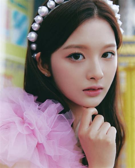 Netizens Think Nmixxs Sullyoon Is The 4th Gens Top Visual Allkpop
