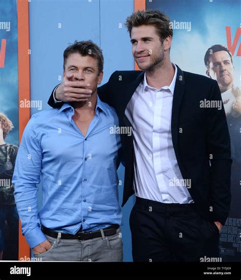 Australian Actors And Brothers Luke Hemsworth L And Liam Hemsworth