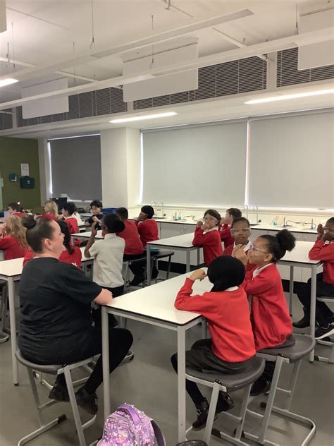 Year 4m Science Experiment At Cardinal Pole Secondary School Daubeney