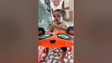 Viral Video Mohammad Shayan Qureshi Walker Pe Khel Raha H 🥰🥰🥰🥰 Youtube