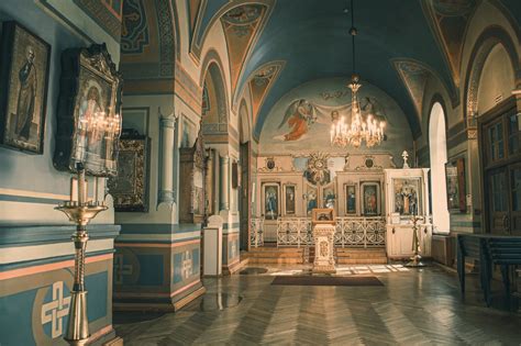 К Ксении Петербургской на Смоленке: о почитаемой святой и не только 🧭 ...