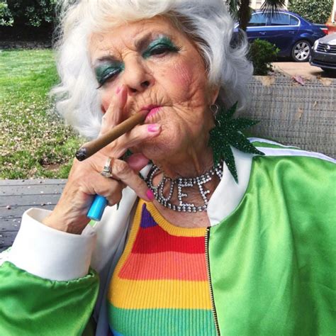 213000 Granny Pictures Sexy And Mature And Grandma Goddesses Cxdhvt