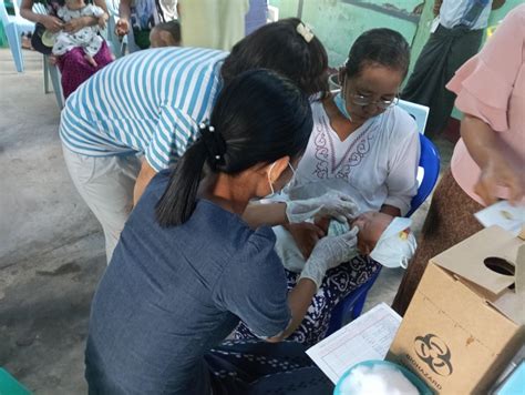 ရွှေတောင်မြို့နယ်တွင် အသက် ၂ နှစ်အောက် ကလေးငယ်များအား ပုံမှန်ကာကွယ