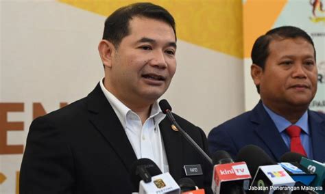 政府不排除未来恢复消费税，以扩大税基