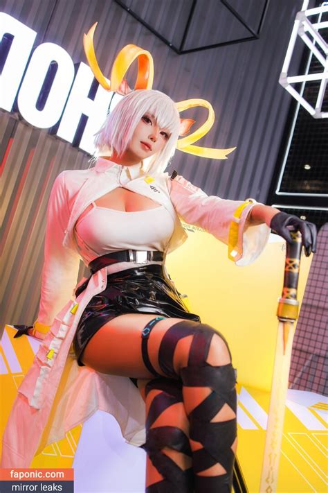 Takomayuyi Nudes FitNakedGirls Photos