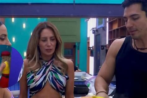 Memento Humilde De Gerladine Bazán En Lcdlf 4 ¿olvidó Apagar Su Micrófono En El Baño