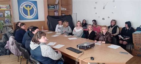 Понад 1500 людей в освітніх закладах Львівщини пройшли тренінги з психоедукації та комунікації в