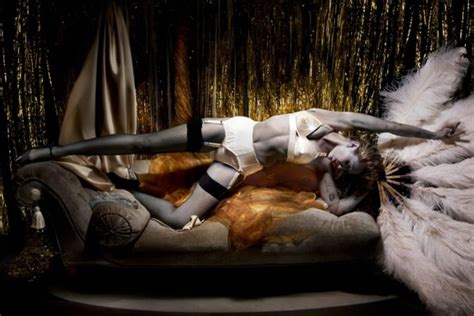 Miley Cyrus Topless Cr Fashion Book Photoshoot Hot Celebs Home