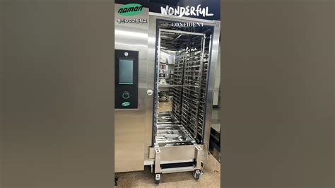 모든 기능을 기본장착 나만의 상업용오븐 And 회전형 트롤리 나만의 주방 꾸며 보세요 슬라이딩 도어자동 예열판 나만의요리 편집기능 균등요리 필템 회전형 트롤리