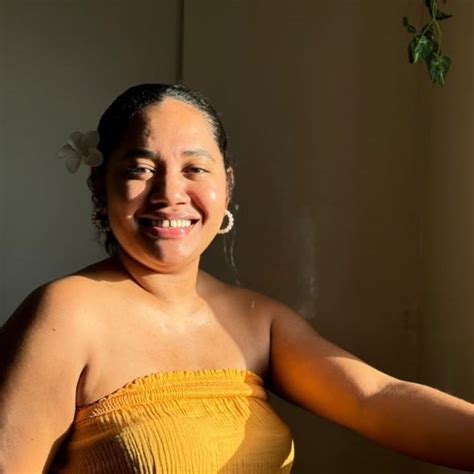 Mila Mils Threads Say More