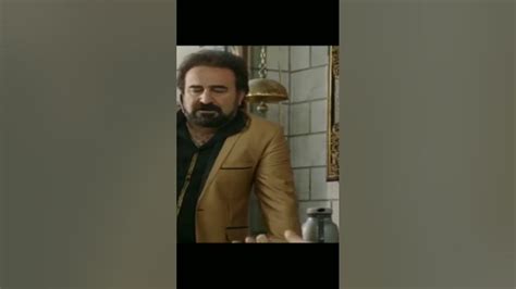 برو عمو جمعش کن ببینم تو اصلاً گواهینامه داری اینجوری نشستی پشت عینک