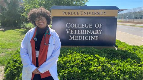 Indiana Faces Critical Veterinarian Shortage Purdue Struggles To Meet
