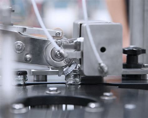 Capping Machines For Steel Crown Cork For Beverage Arol Closure