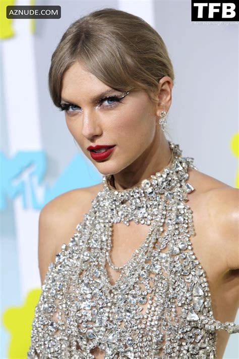 Taylor Swift Sexy Seen Showcasing Her Stunning Figure At The Mtv Video Music Awards In New