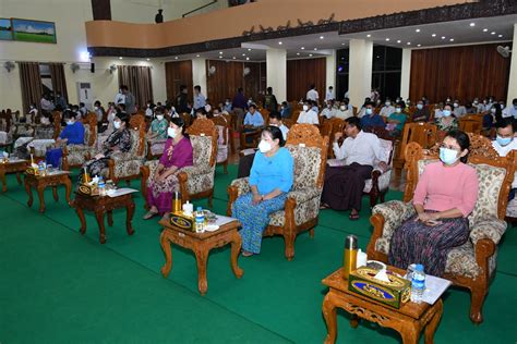 ဧရာဝတီတိုင်းဒေသကြီးအစိုးရအဖွဲ့