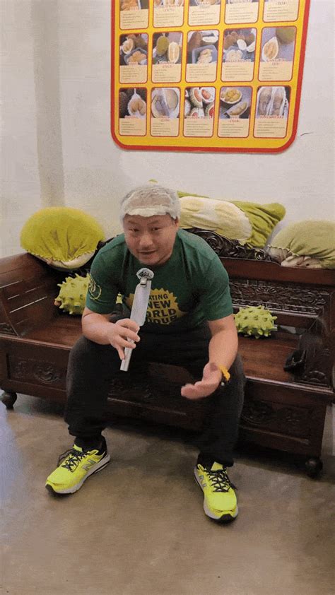 Outram Dessert Stall Hits Back At Food Reviewer Who Claimed No Need