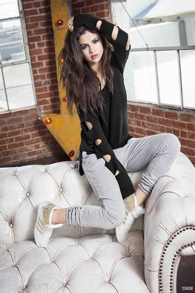 آلبوم عکس های جدید و زیبا از سلنا گومز تــــــــوپ تـــــــــاپ