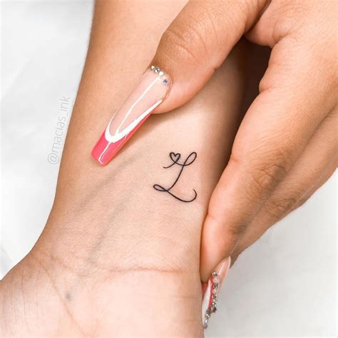 Tatuaje Tatuaje Inicial Letra L Con Corazón Por Macias Ink Tatuajes