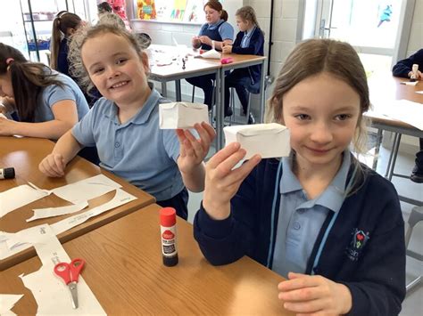 Year 4 Dt Turning 2d Nets Into 3d Shell Structures Delph Side