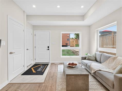 52 Albright Ave A Toronto On M8w 1x2 Zillow