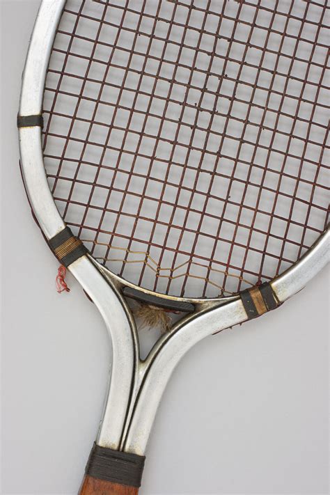 Spalding Metalite Garden Tennis Racket For Sale At 1stdibs