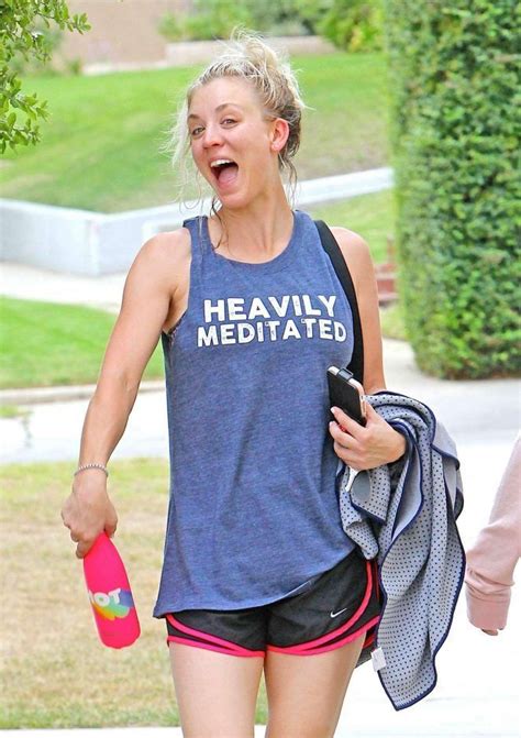 Kaley Cuoco Kaley Cuoco Tank Top Fashion Jennifer Aniston