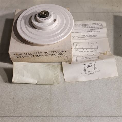 Simplex 4266 135 Heat Detector For Fire Alarm Systems 477 007 Temp Rat Lab Liquidators Store