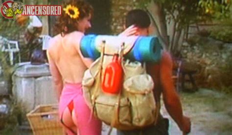 Julie Depardieu Nue Dans Bienvenue Au Gîte