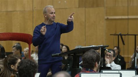 Conductor Yannick Nézet Séguin Wants To Bring Classical Music To New Audiences 60 Minutes