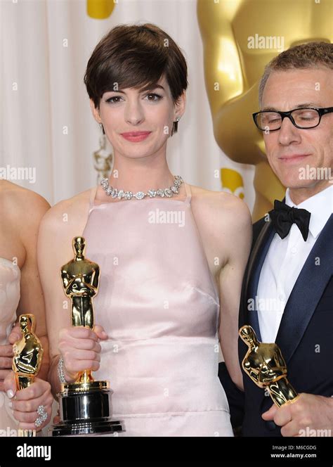 Anne Hathaway 334 Press Room At The 85th Academy Awards 2013 Oscars