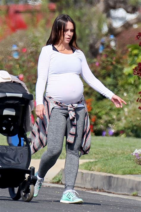 Pregnant Jennifer Love Hewitt Out And About In Los Angeles