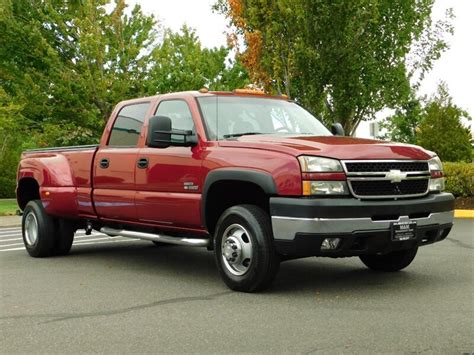 2006 Chevrolet Silverado 3500 Lt Crew Cab 4x4 6 6l Duramax Dually 1