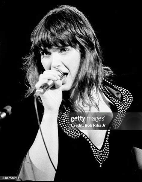 Ann Wilson 1977 Photos And Premium High Res Pictures Getty Images