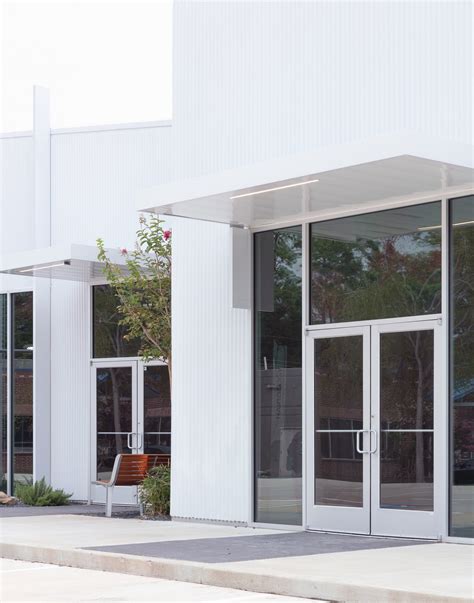 Modu Clads Houston Building With Self Cooling Walls