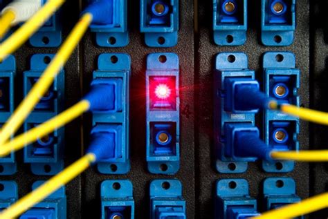 Simulation Of Semiconductor Edge Emitting Lasers