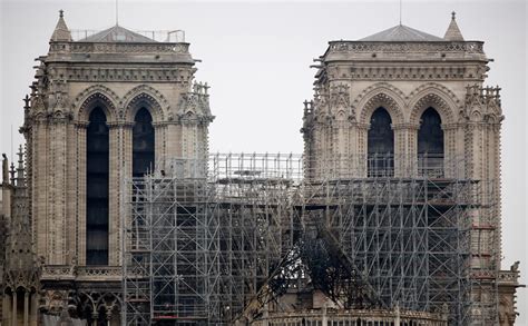 15 Heart Wrenching Aftermath Photos Of Notre Dame Fire News18