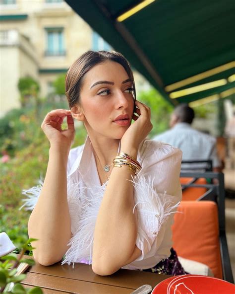 Hansika Motwani ట్రెండీ అందాలతో అలరిస్తున్న హన్సిక మోత్వాని