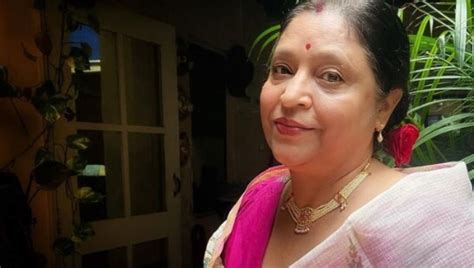 Instagram Famous Insta Aunty Because Of Her Stories And Food