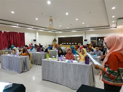 Dr Rosina Peningkatan Kapasitas Pengelola Program Kesjaor Diharapkan Meningkatkan Kinerja