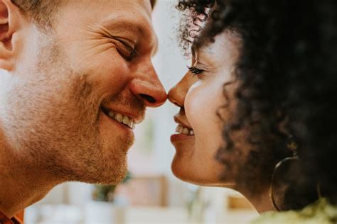 7 Movimientos De Besos Sexys Que Serán Seriamente El Calor Viraliking