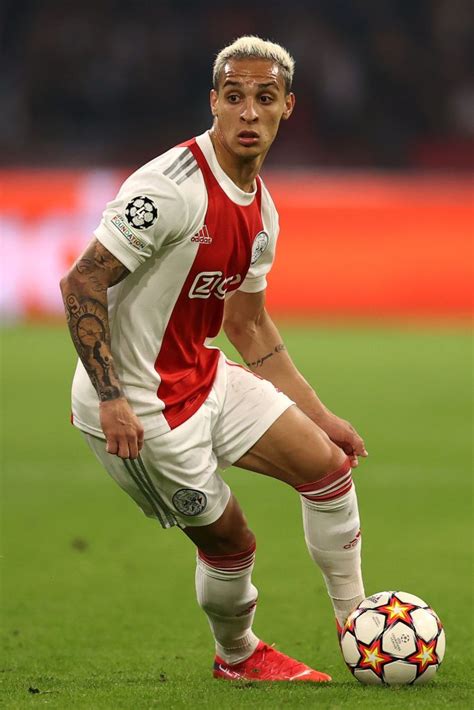 Antony Tears Into Ajax After They Reject Man Uniteds Huge Offer