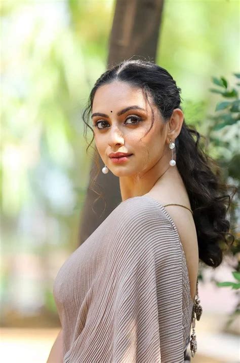 Shruti Marathe Shruti P Marathe Kamakshi Bhaskarla Malavika Nair
