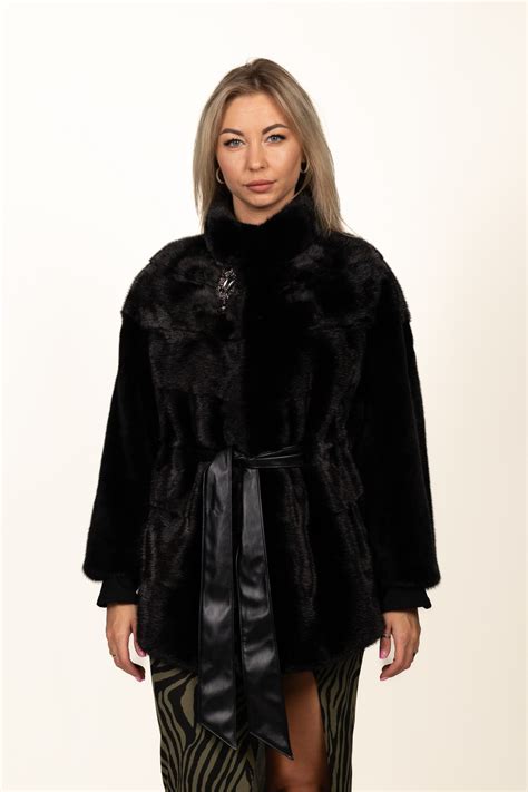 Шуба з хутра норки чорний колір Світ Шкіри та Хутра