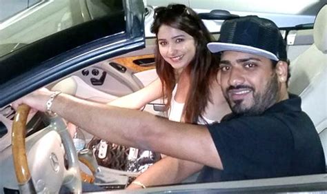 Kumkum Bhagya Actress Leena Jumanis Fiance Rahul Sachdeva Breaks Icu